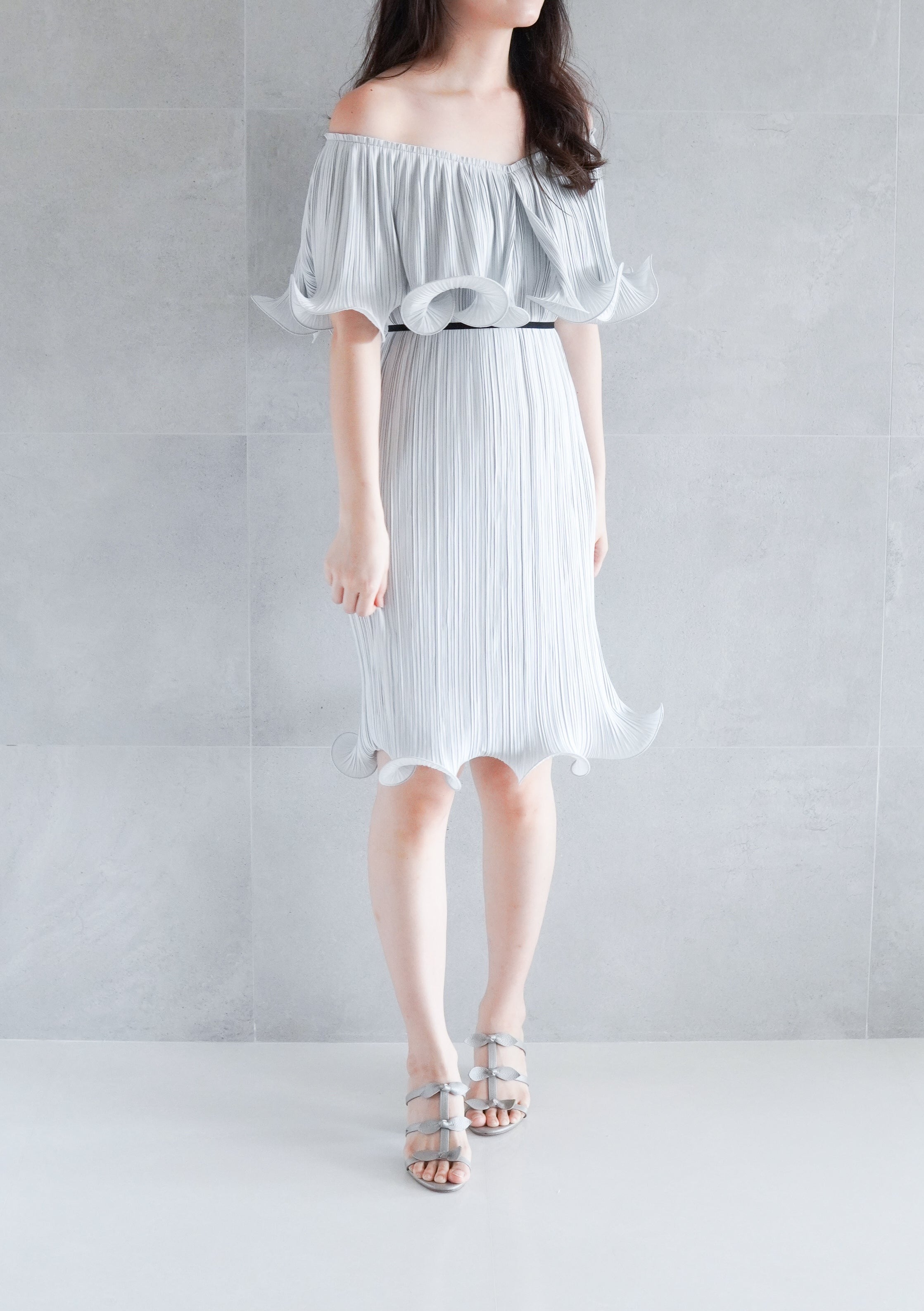 Signature Double Curl Dress – innitbangkok